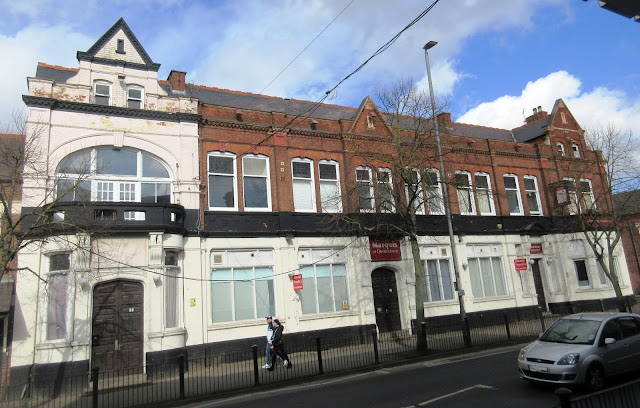 Liberal England: The Marquis of Queensbury, South Wigston, and Gertie ...