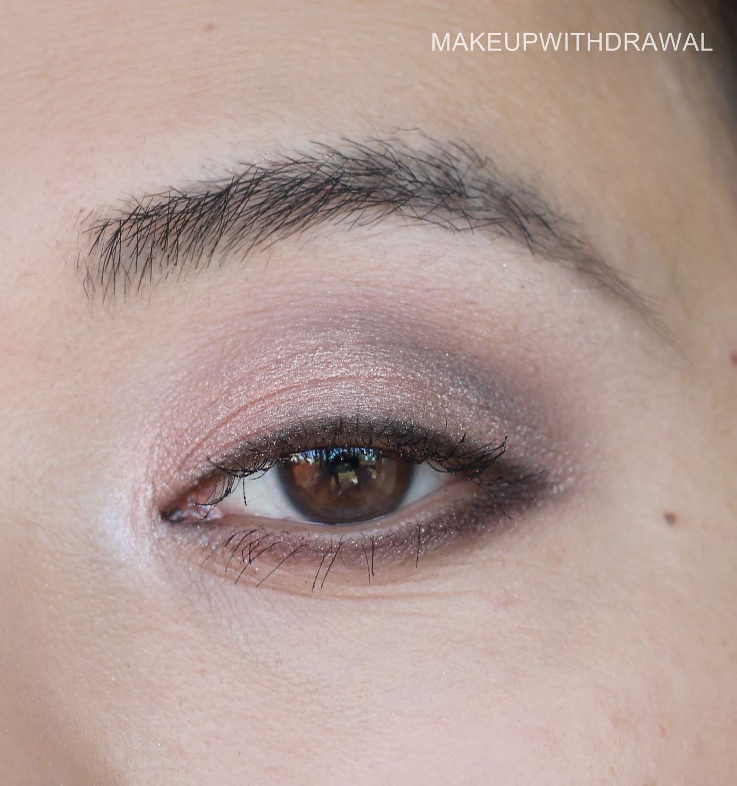 Review: Visee Glossy Rich Eyes PK 3 | Makeup Withdrawal