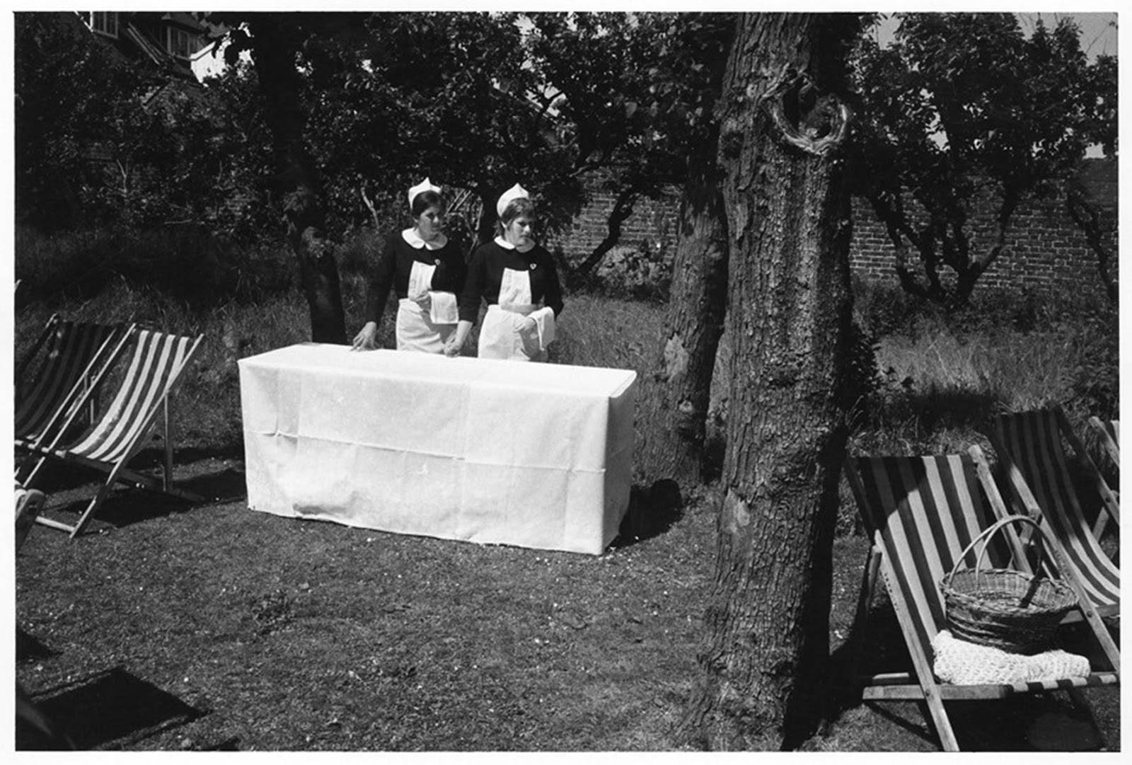 OLTRE IL MURO: ARTE e FOTOGRAFIA: TONY RAY-JONES | PHOTOGRAPHER