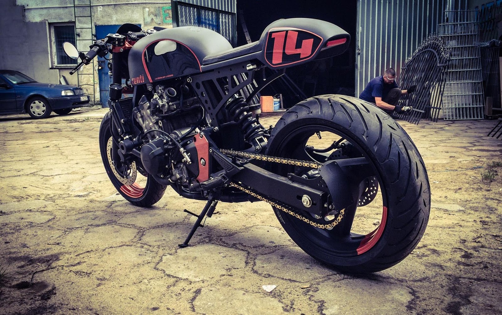 Hornet Cafe Racer - RocketGarage - Cafe Racer Magazine