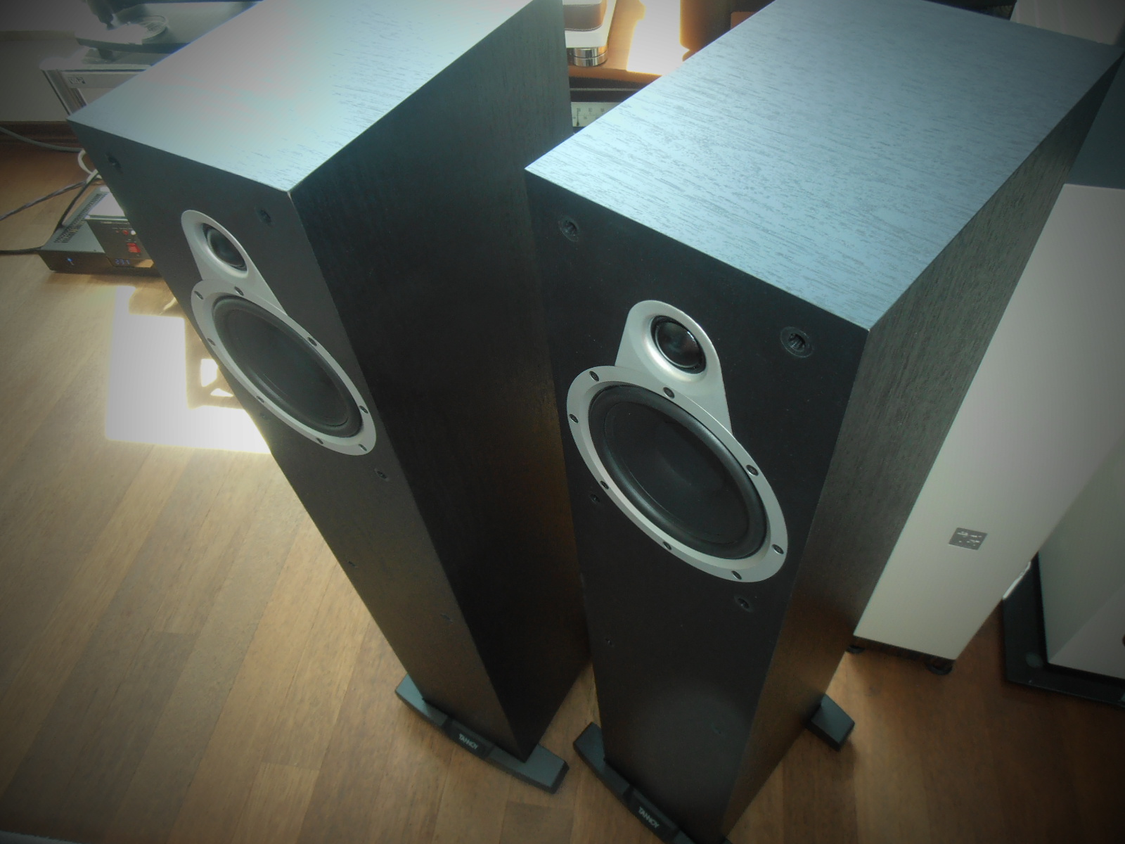 Stereo i Kolorowo - Underground: Zestaw: sieciowy amplituner stereo Onkyo TX-8150 i kolumny ...