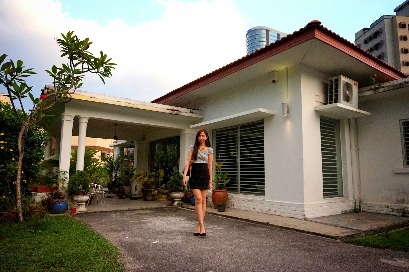 Huck's Cafe @ Jalan Abdullah Bangsar KL - Interesting Concept Inspiring ...