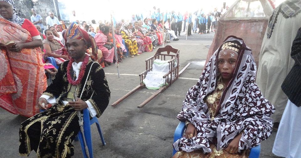 1ère édition du Festival Massiwa Domoni : le Gouverneur Dr SALAMI met l ...