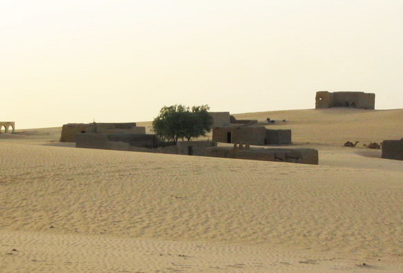 THE WORLD GEOGRAPHY: Amazing Buildings Devoured by Sand