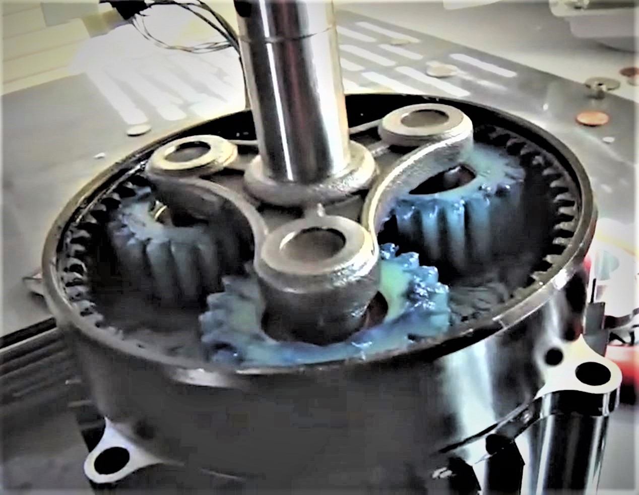 Utility Cycling Technology: Cyclone Planitery Gear Reduction Motor