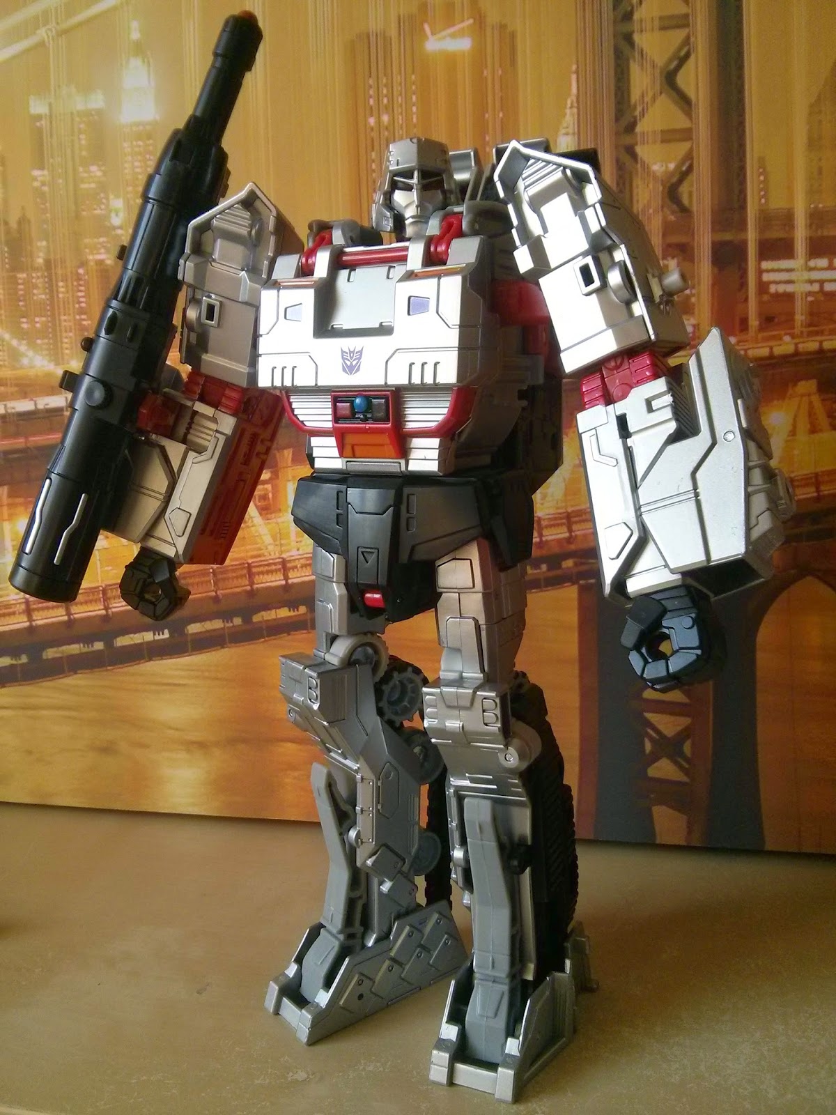 Toybox Soapbox: Transformers Combiner Wars Megatron Review