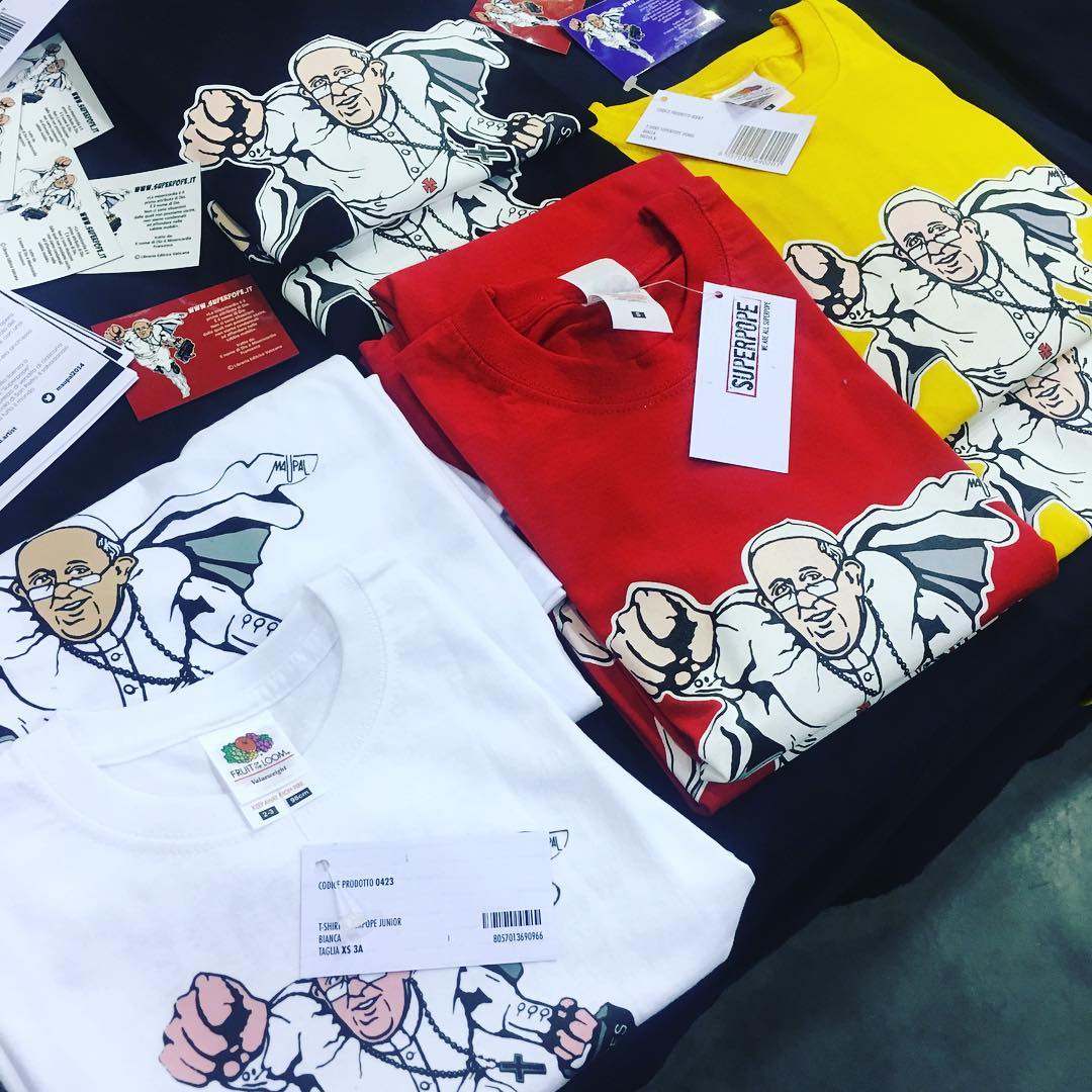 "Superman-Pope" now as official T-shirt