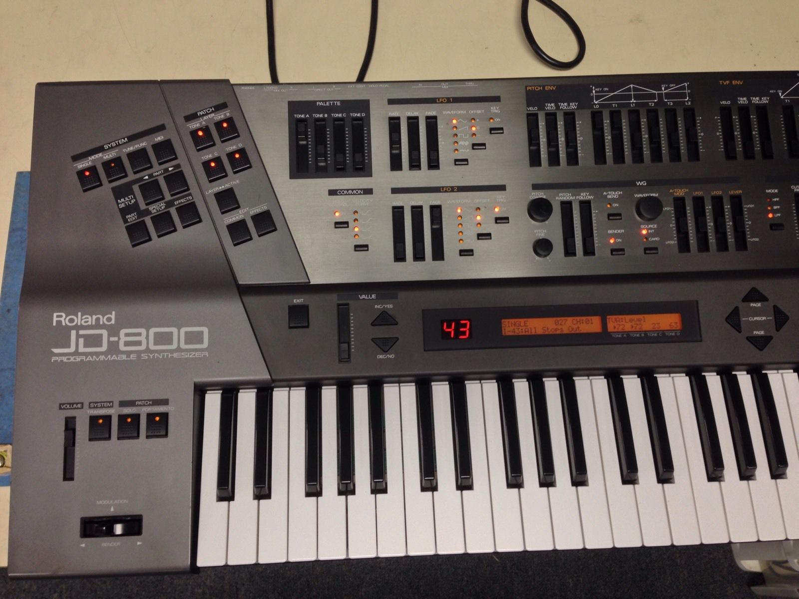 MATRIXSYNTH: ROLAND JD-800 SN AC91963