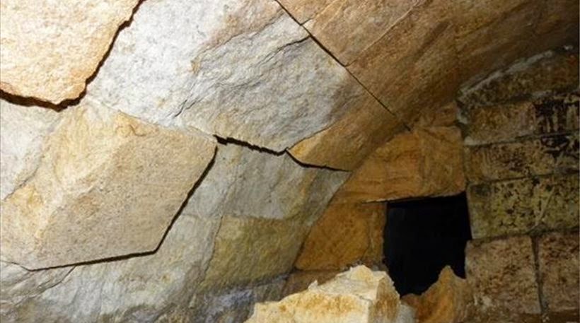 pieria24: ΔΕΙΤΕ ΝΕΕΣ ΕΝΤΥΠΩΣΙΑΚΕΣ ΦΩΤΟΓΡΑΦΙΕΣ ΑΠΟ ΤΟΝ ΤΑΦΟ ΣΤΗΝ ΑΜΦΙΠΟΛΗ