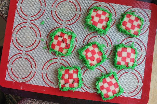 Food Lust People Love: Gingham Picnic Cookies #CreativeCookieExchange