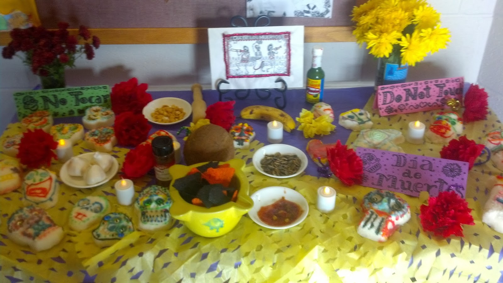 Spanish Class Academy: Martes, 5 de noviembre: Ofrenda y Me gusta.