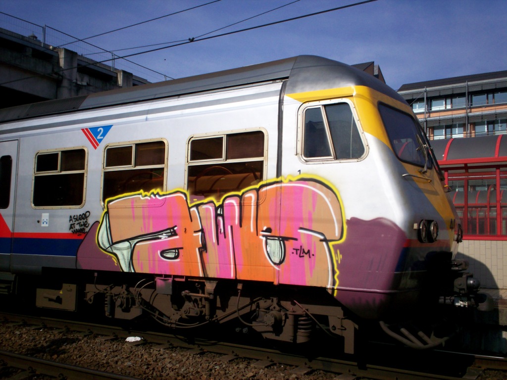 GRAFFITI FONTS: A sleep at the wheel