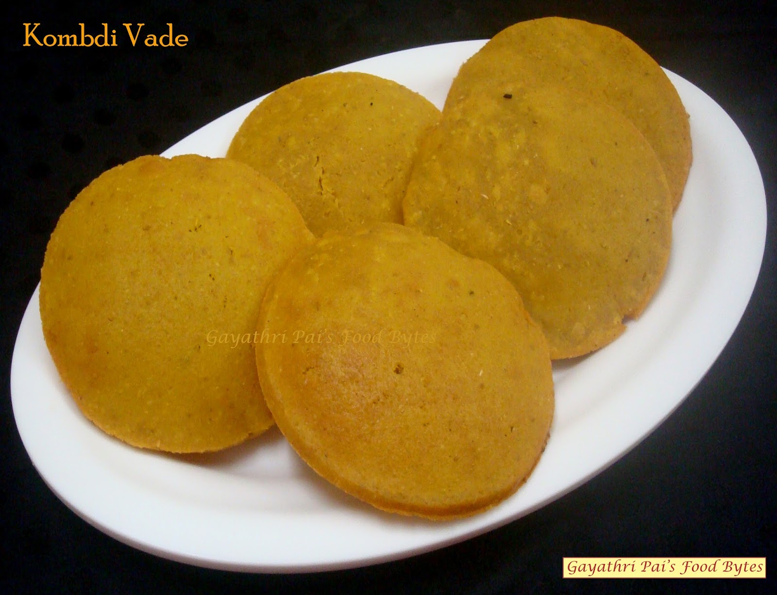 Gayathri Pai's Food Bytes: Kombdi Vade Served with Chicken Masala ...