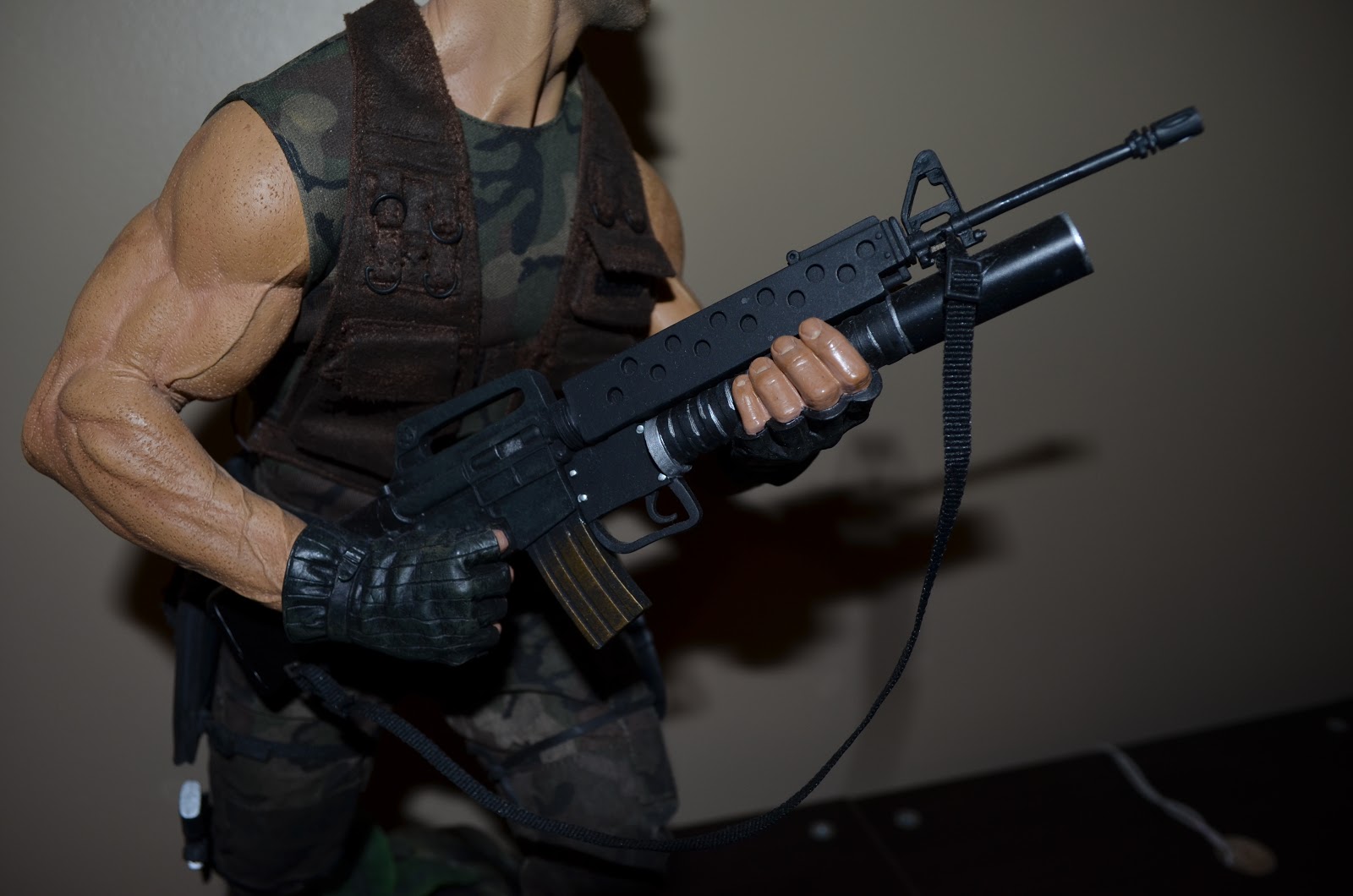 TheEvilEmpire: Dutch Schaefer Predator Premium Format Figure