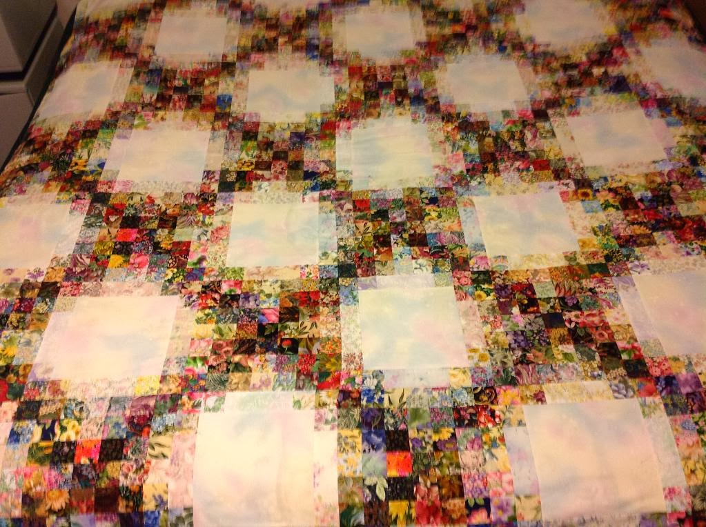 PURPLE SAGE ORIGINALS: Irish Chain and Trip Around The World Quilt ...