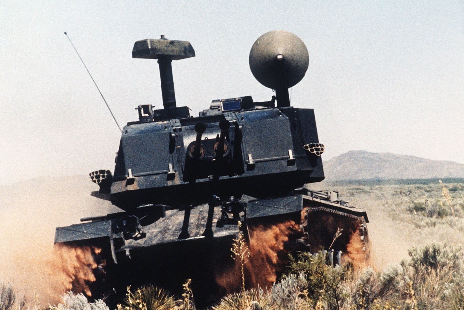 СТАЛЬ И ОГОНЬ: СОВРЕМЕННЫЕ И ПЕРСПЕКТИВНЫЕ ТАНКИ: M247 Sergeant York