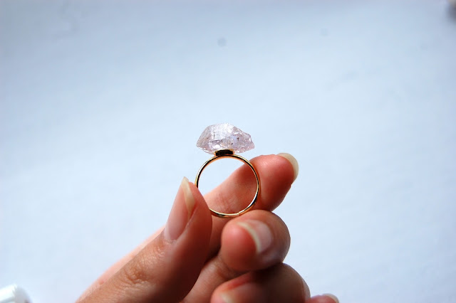 Intentionally Dumb: DIY: Raw Crystal Ring