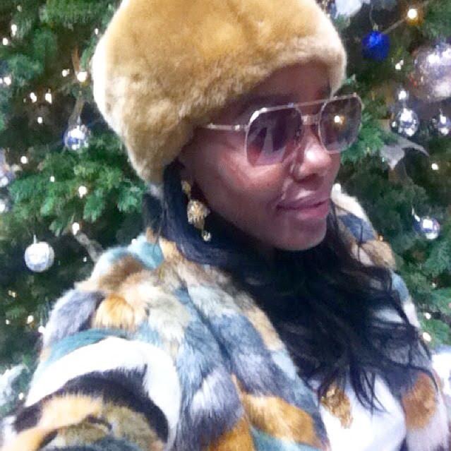 Oluwo of Iwo Kingdom's wife Olori Chanel Chin pictured with her newborn ...