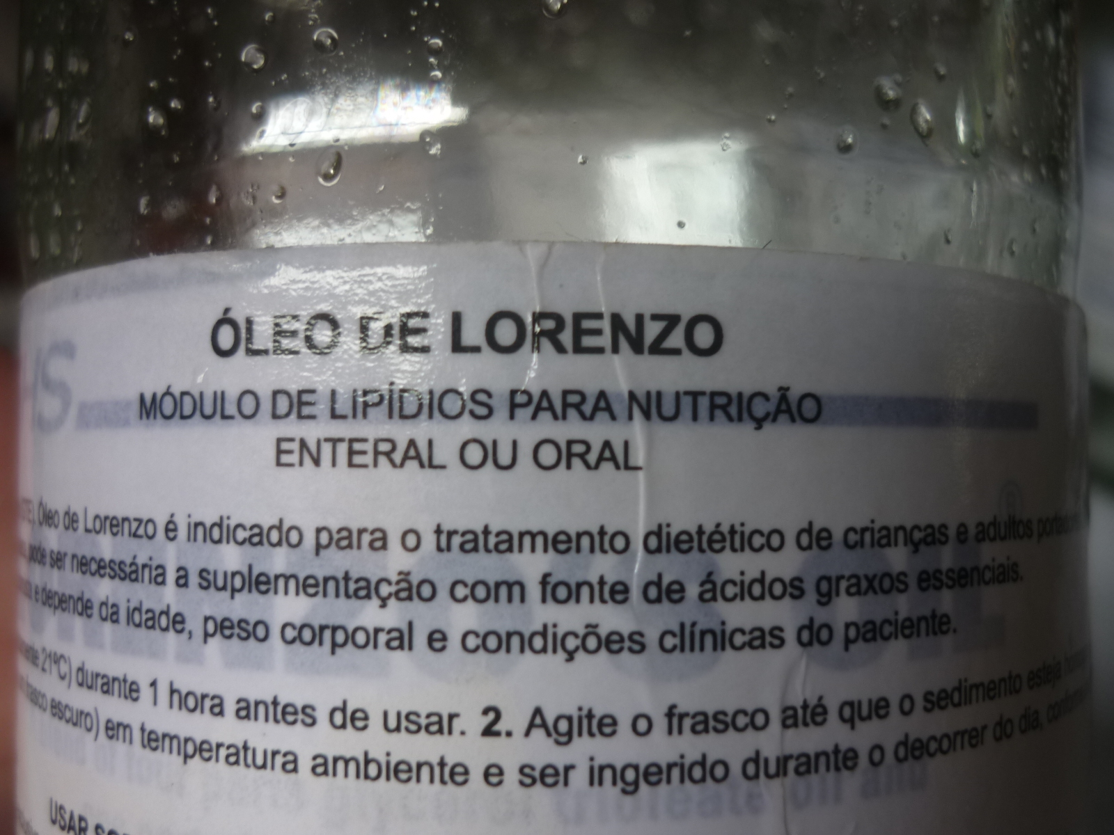 de trioleína e trierucina,