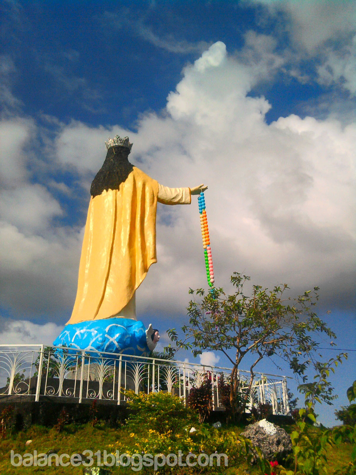 A VERY GOOD FRIDAY AT TANAUAN PARK, BULA