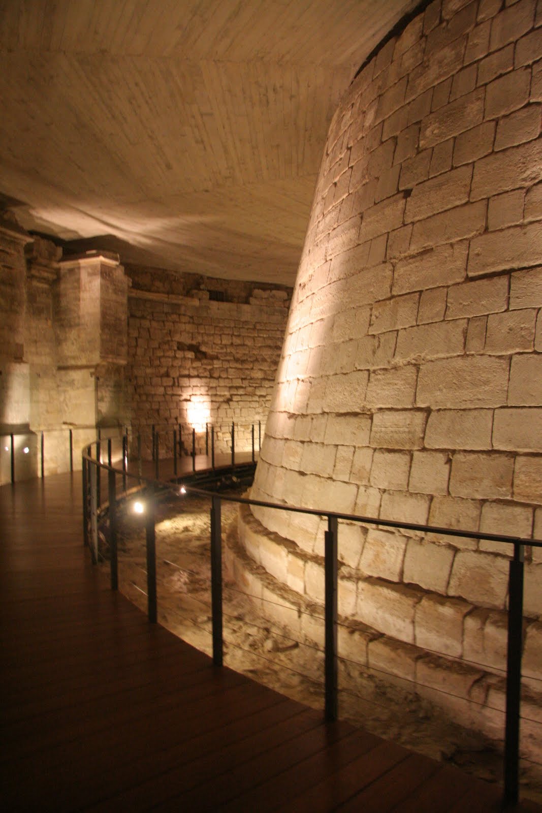 The happily ever after . . .: À Paris