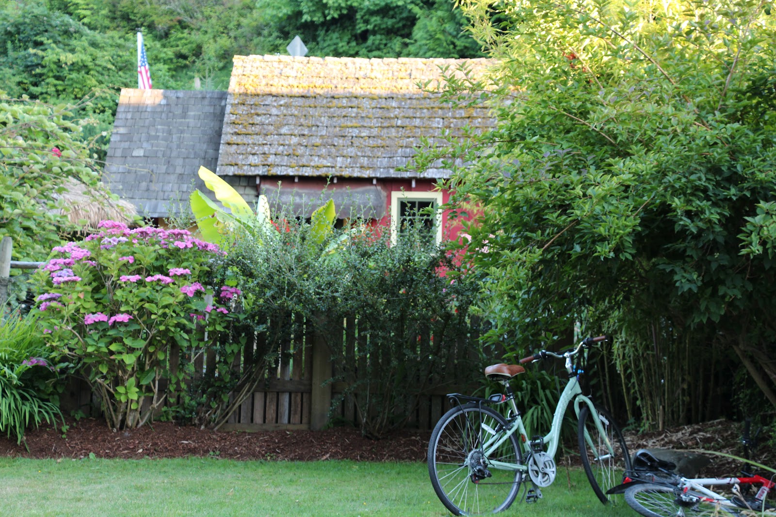 The Upside Down Home: Maple Beach Cottages