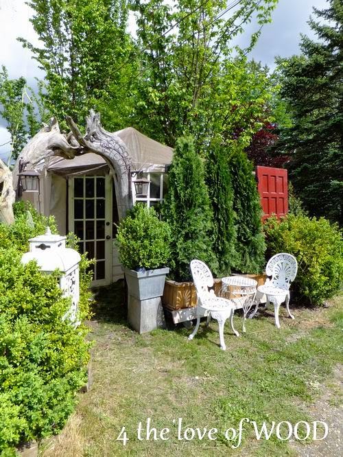 4 the love of wood: MOVABLE CEDAR HEDGE