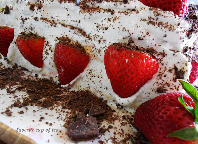 my cup of tea: Strawberry Stracciatella Cake (Tort Truskawkowy ...