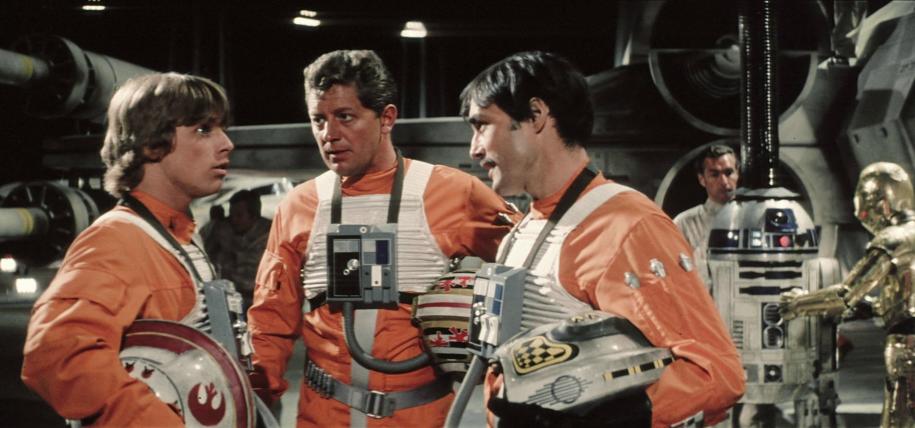 STAR WARS AFICIONADO WEBSITE: BEHIND THE SCENES: LUKE SKYWALKER AND THE ...