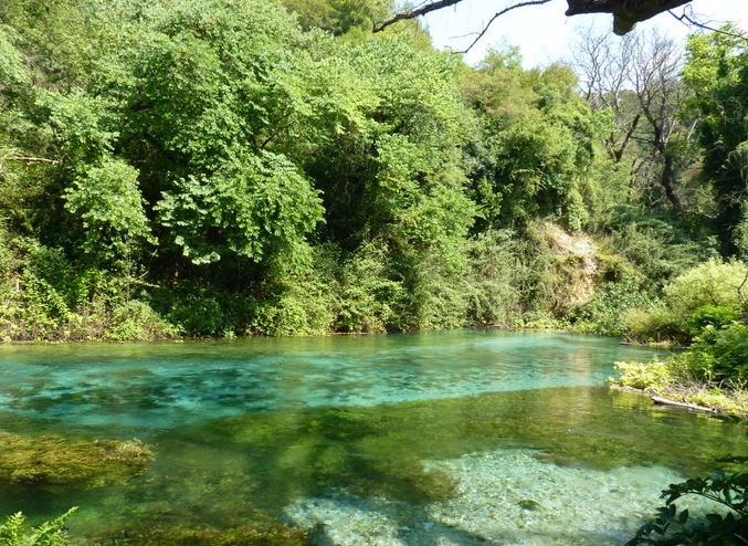 Ojo Azul o Blue Eye, Albania.