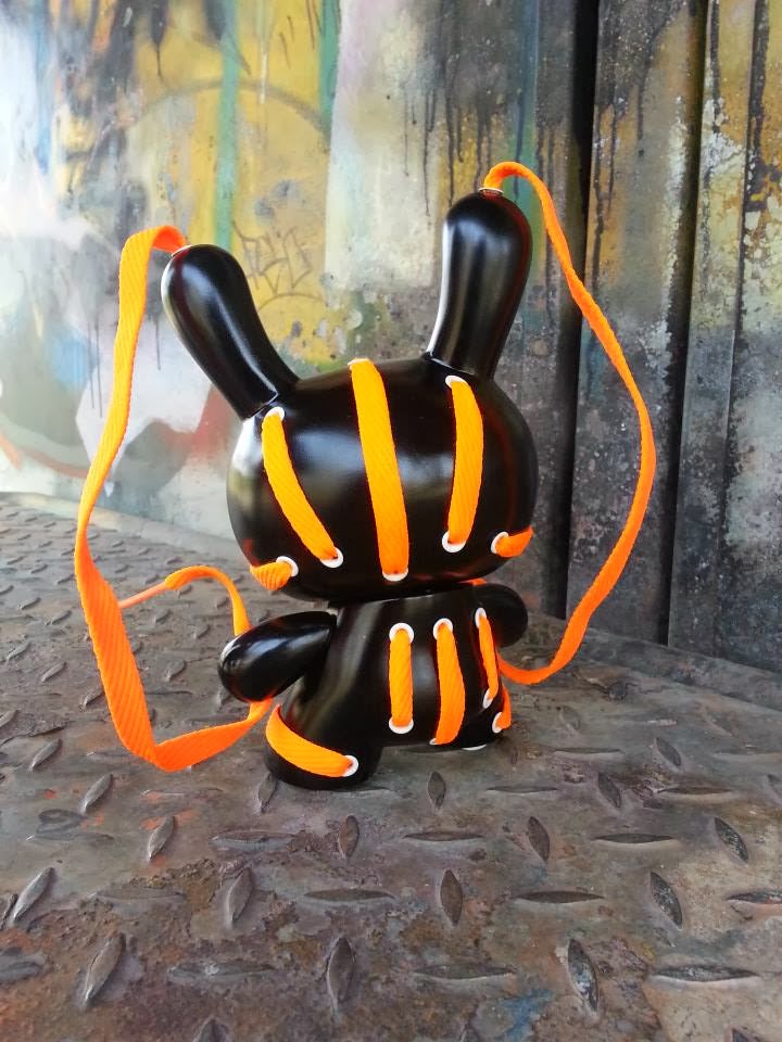 Dunny Addicts: Custom: 8" Dunny - ShoelEECHed by EECHone
