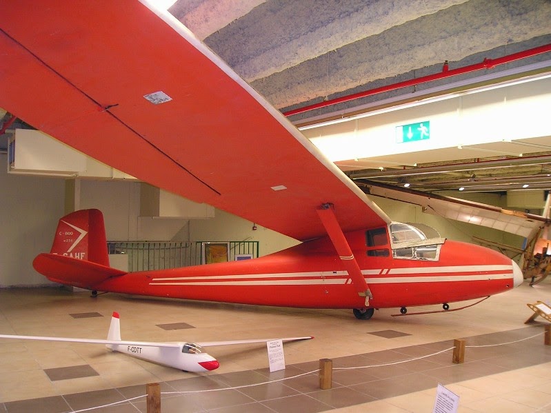 LE PETIT JOURNAL DE L'AÉROSCOPE: LE CAUDRON C-800 EST ASSEMBLÉ