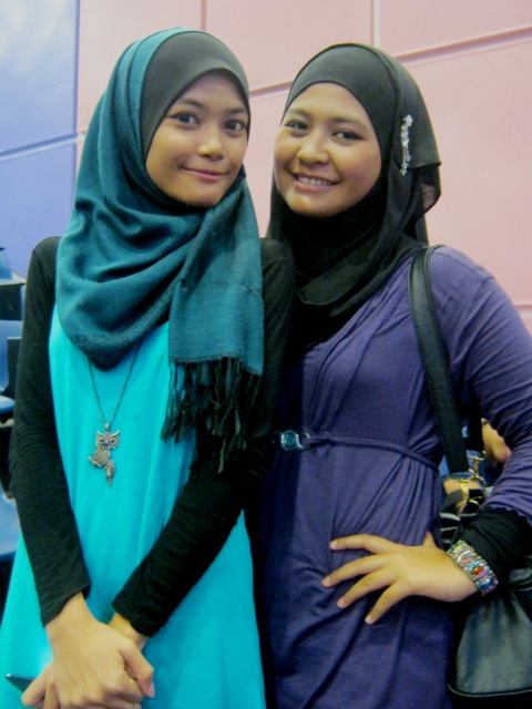 Bicara seorang Doraemon: Meet kak Maria Elena and Cik Epal