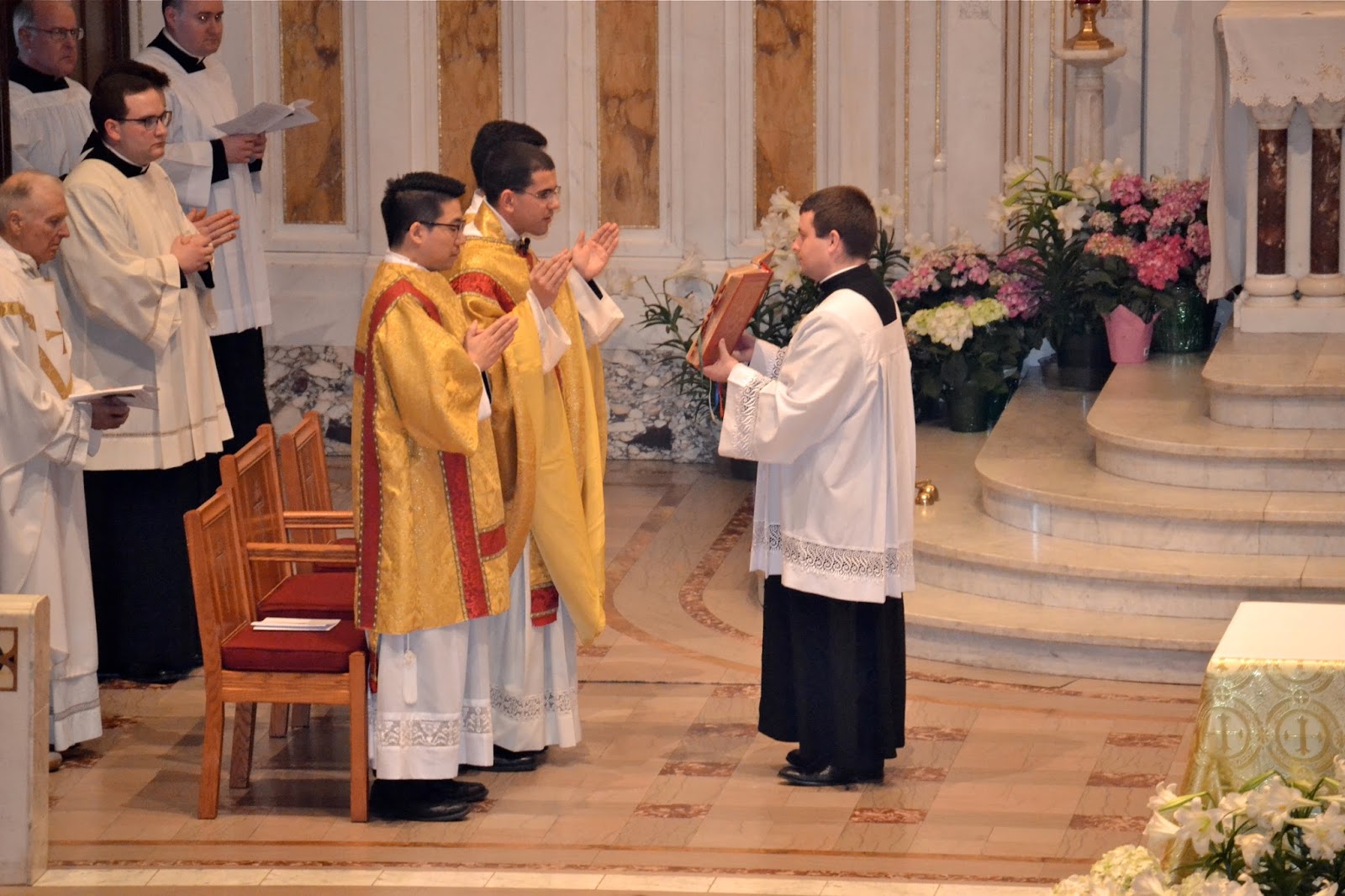 New Liturgical Movement: Tradition is for the Young (Part 12) - OF Mass ...