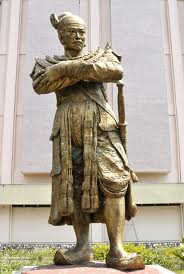 Hla Oo's Blog: Thais’ Love Affairs with Burmese King Bayinnaung?