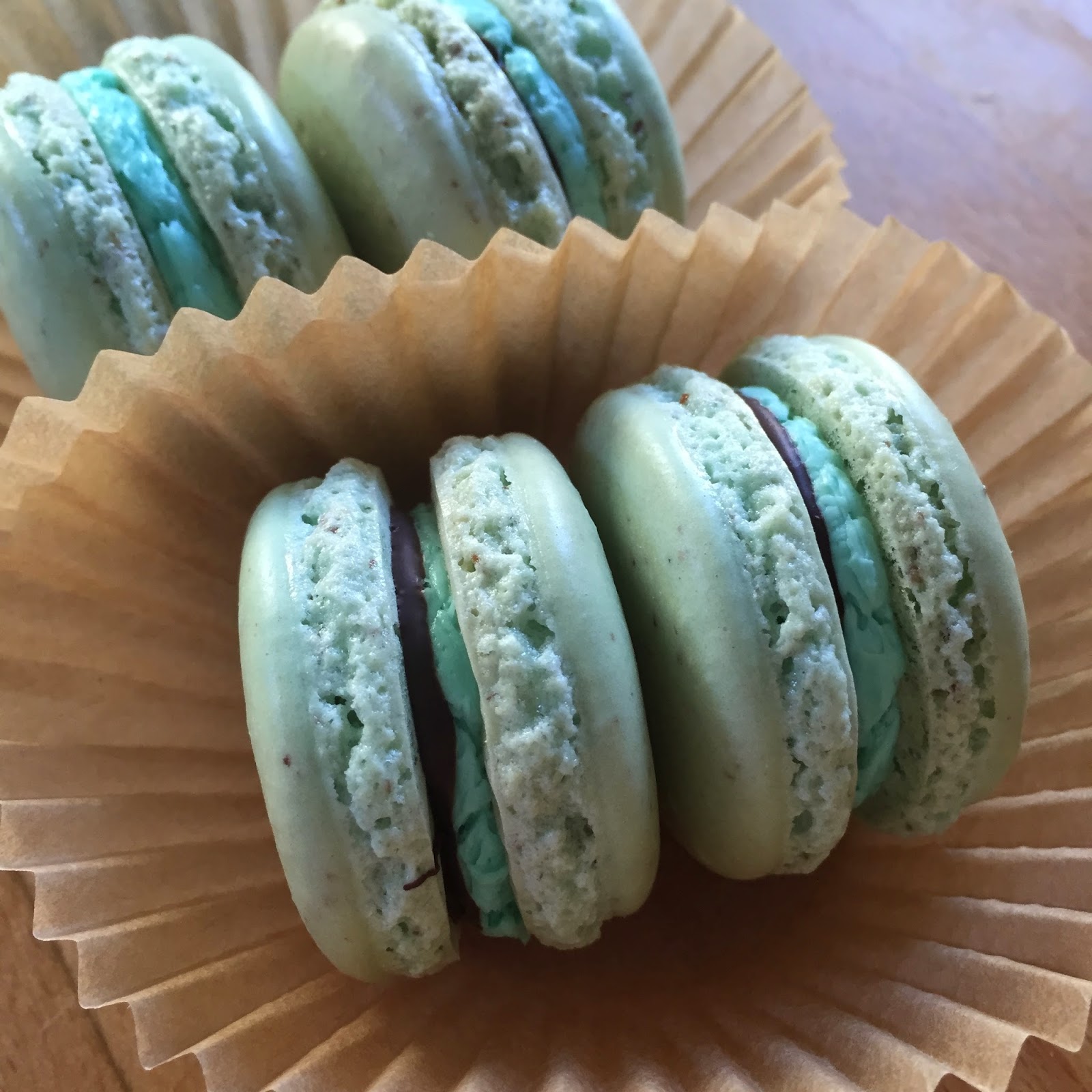 Heidi's Mix: Chocolate Mint Macarons
