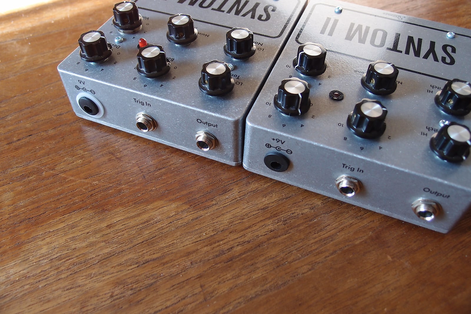 MATRIXSYNTH: Syntom II Drum synthesizer