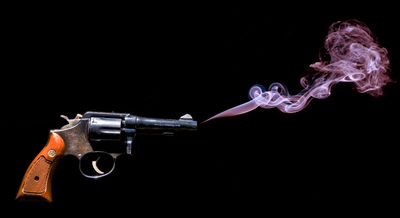 12,5 hombres…un arma