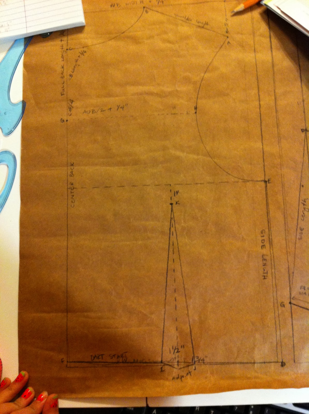 Randomly Taylor'd: Drafting the Bodice Back - Tutorial