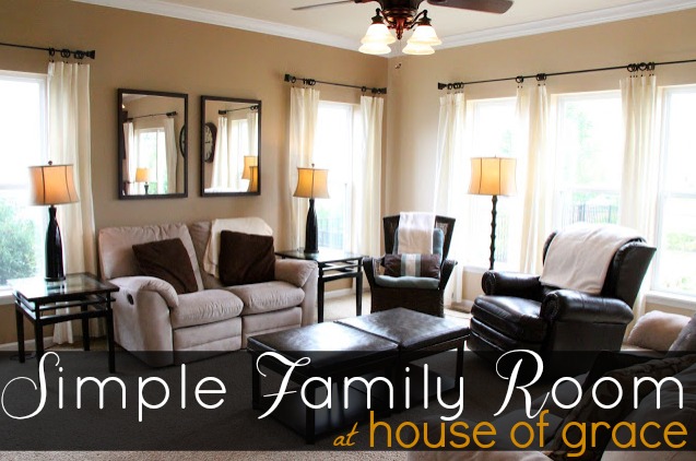HouseWifery: Simple Family Room