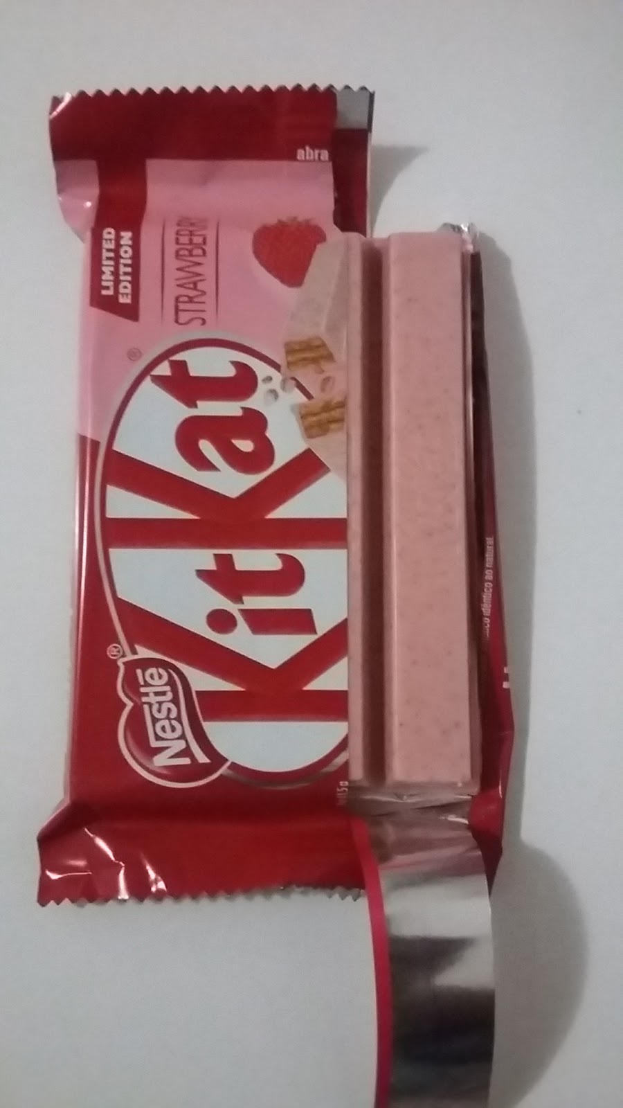 Blog Jota de Jeane =D: Lançado o Kit Kat sabor morango