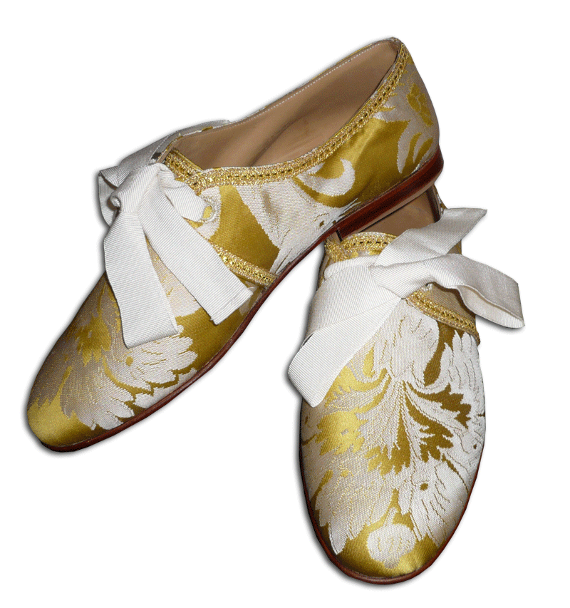 The Shoe AristoCat: Habemus Papam Franciscum - ditches red shoes