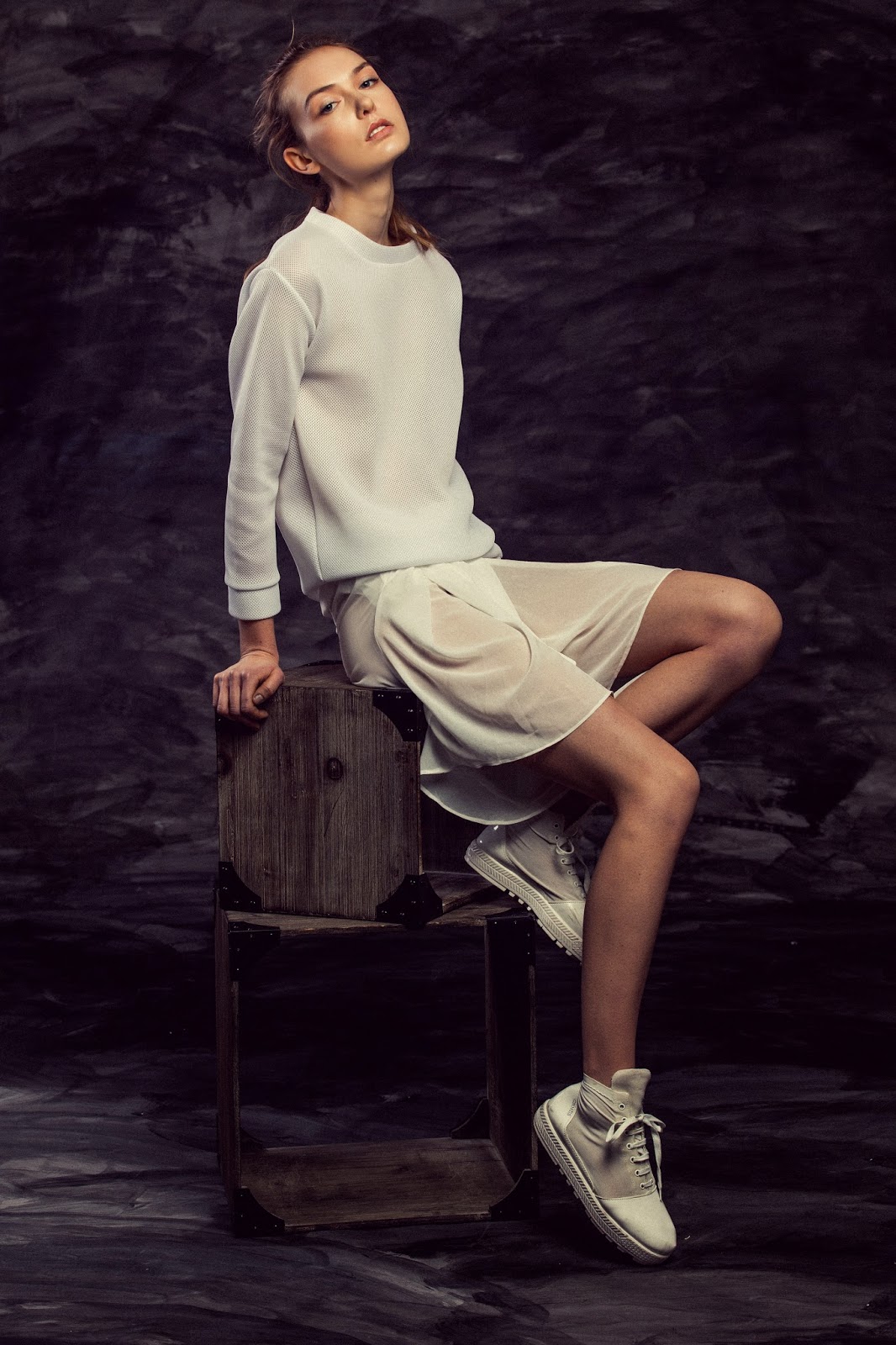 MAJOR MODEL WOMEN: Robin Laird in Paris shot by Stephane Spatafora