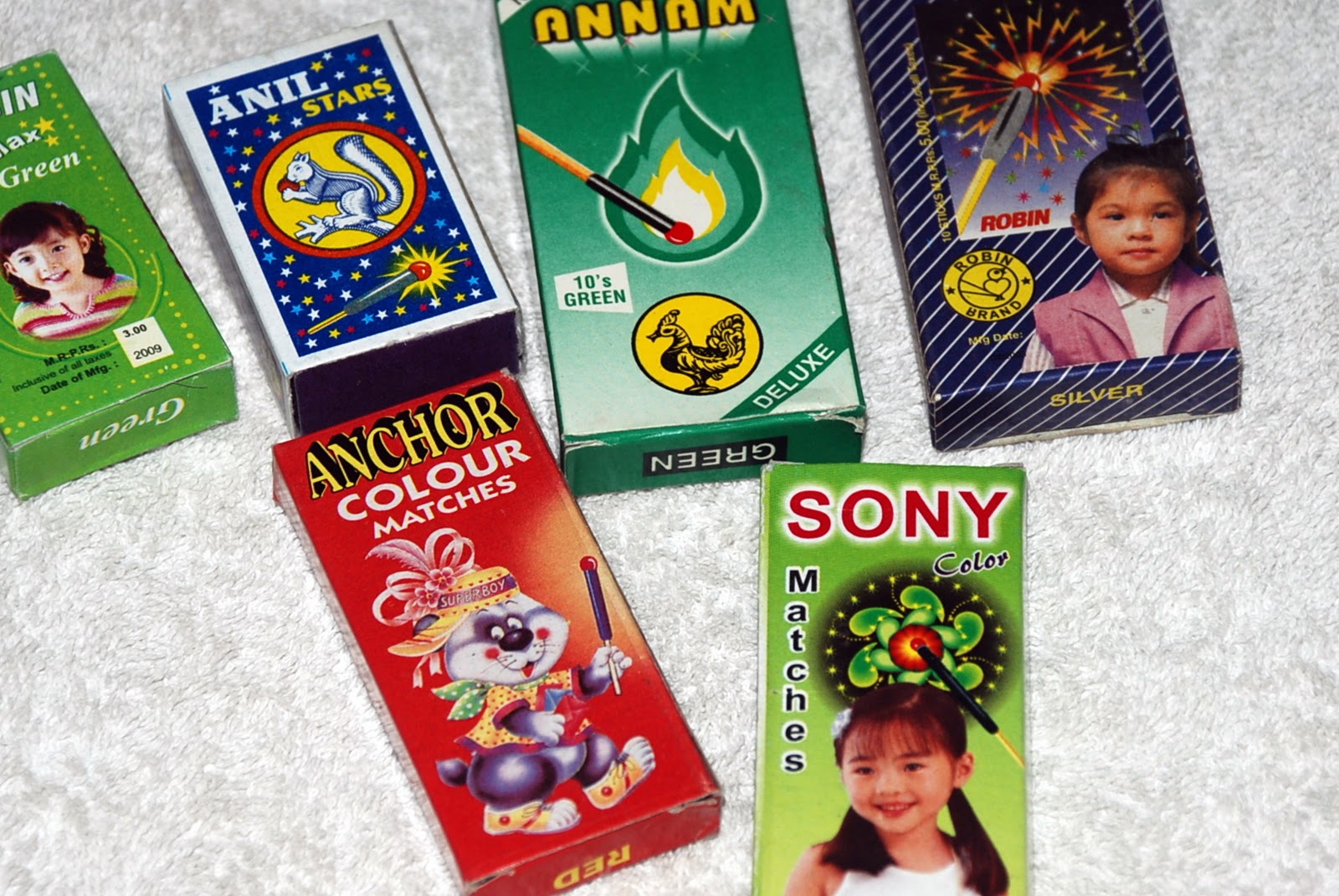 MATCHBOXES AND LABELS COLLECTION: INDIA