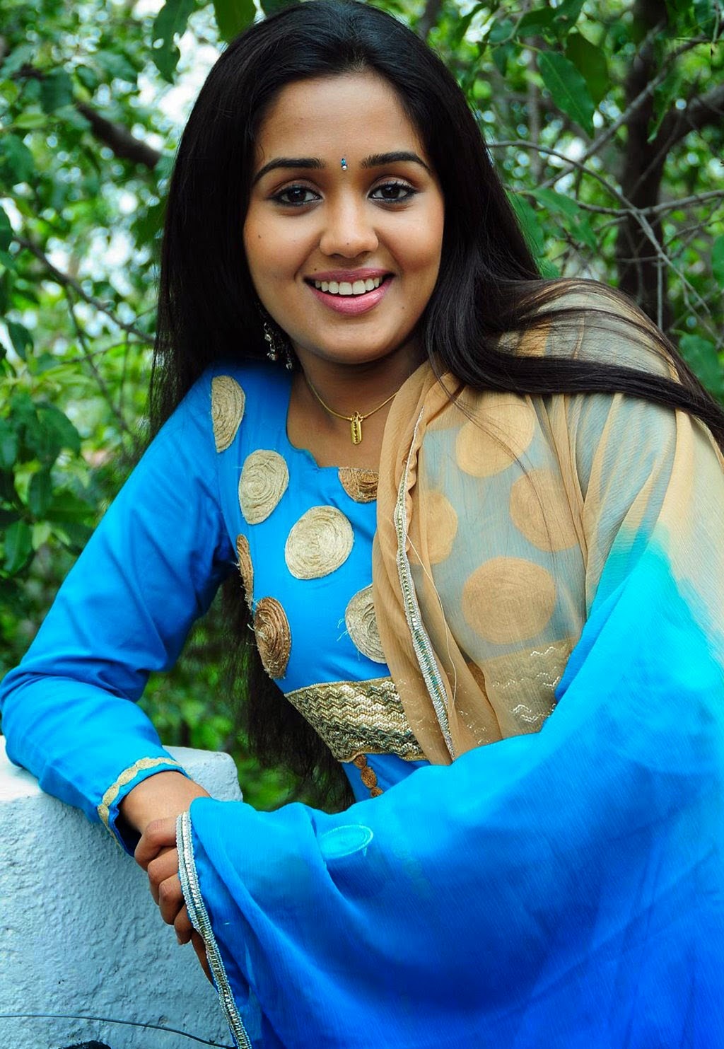 Wallpapers of Kannada Actress: Recent Photo Stills of Kannada Actress