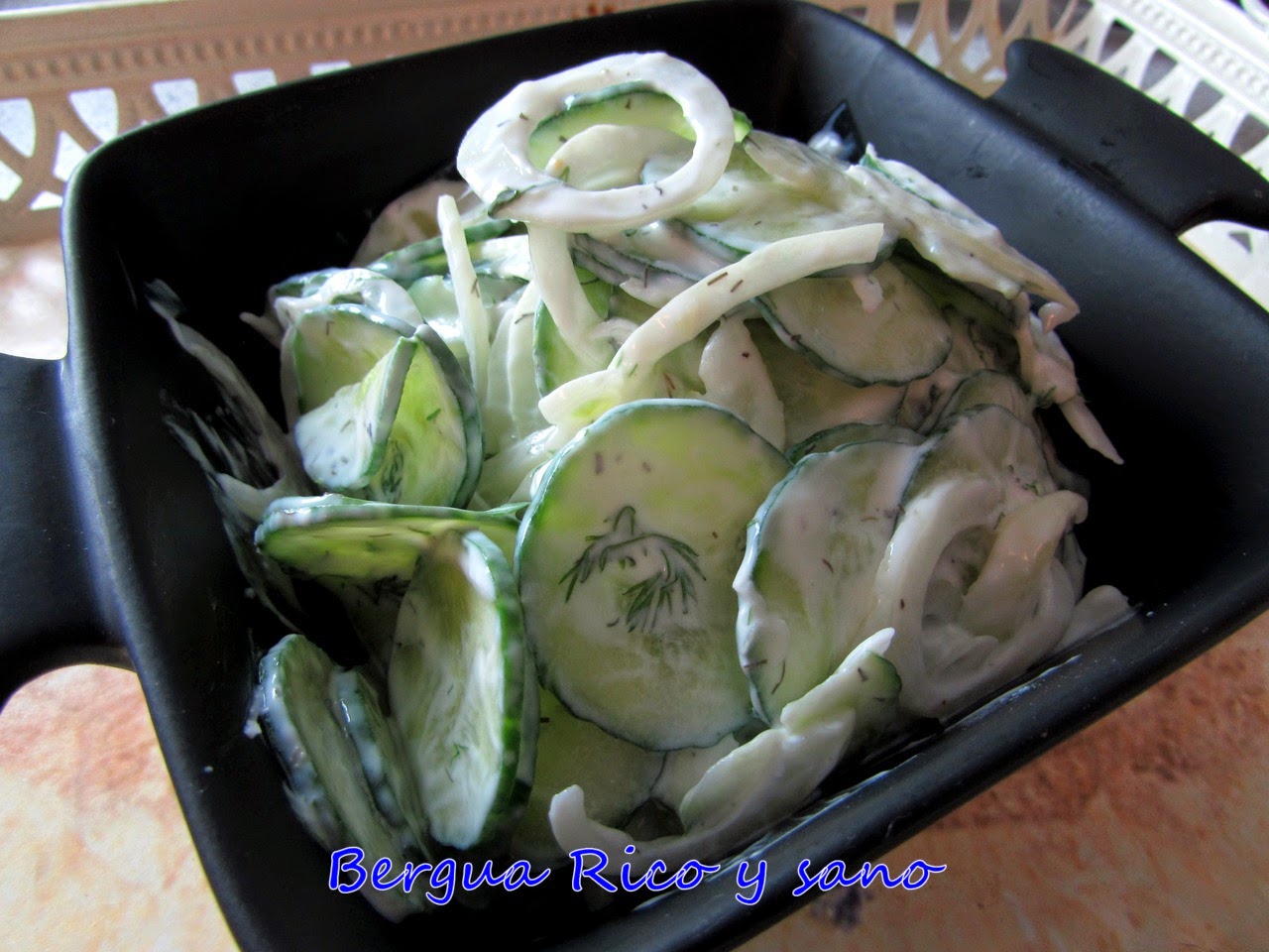 Bergua Rico y sano: Mizeria: ensalada polaca de pepino y eneldo