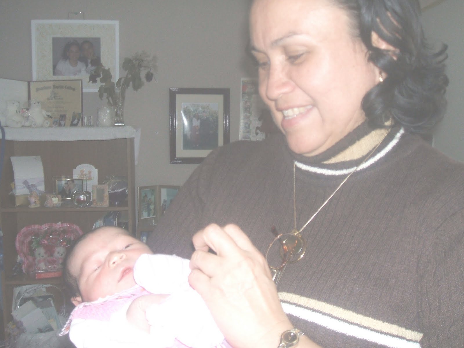 PERLAS PRECIOSAS: LA BENDICIÓN DE SER ABUELA