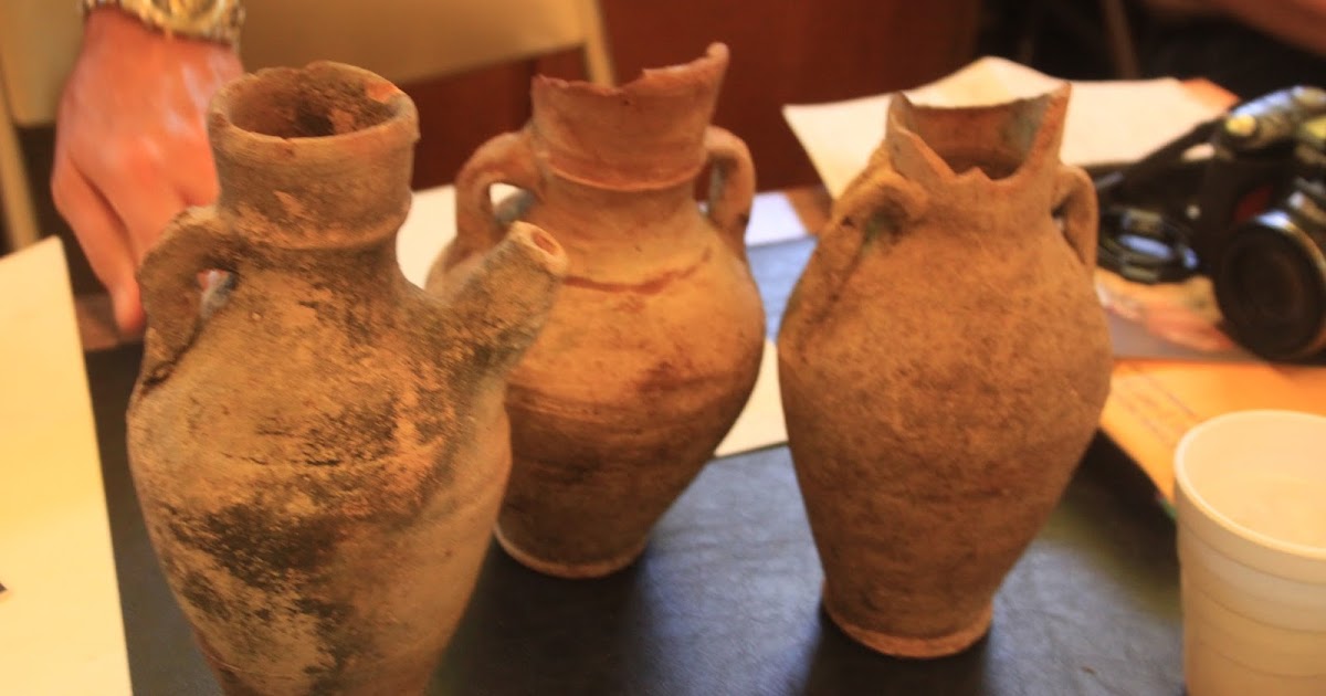IMAGES OF OUR PAST - COLONOWARE POTTERY FOUND OFF THE OLD BUCKEYE ROAD ...