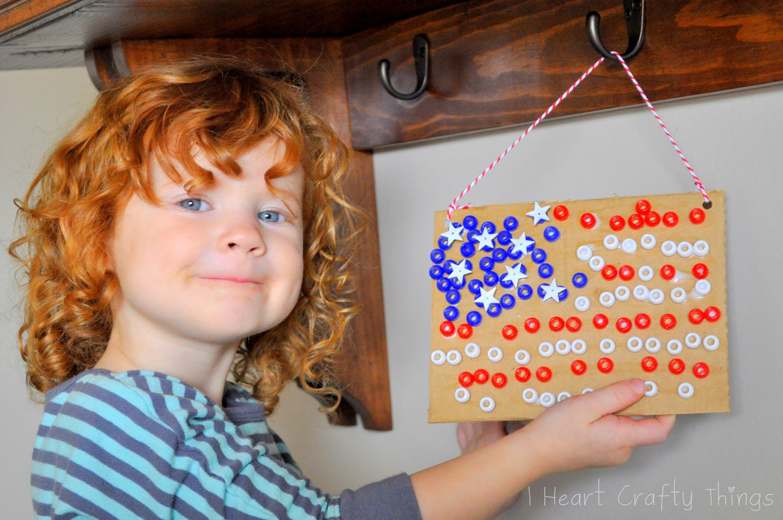 Pony Bead Flag Craft - I Heart Crafty Things