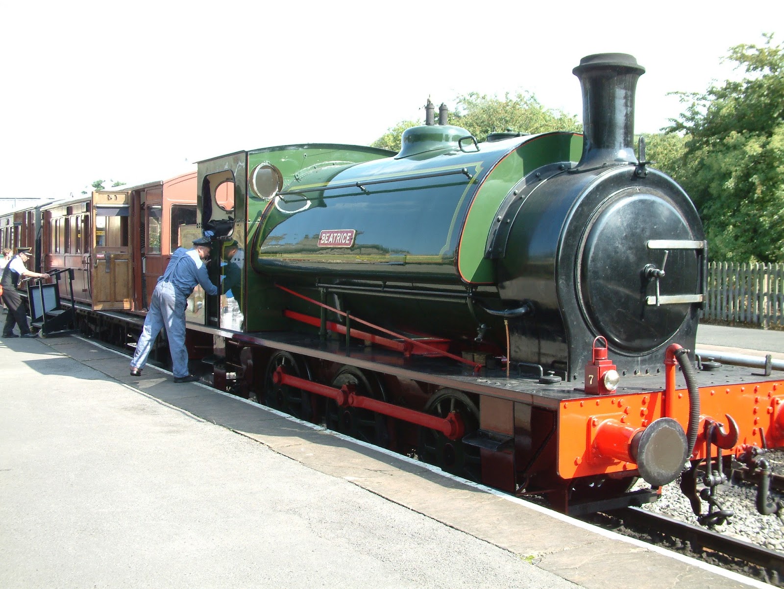 Steam Memories: Hunslet 0-6-0 tank engine 'Beatrice'